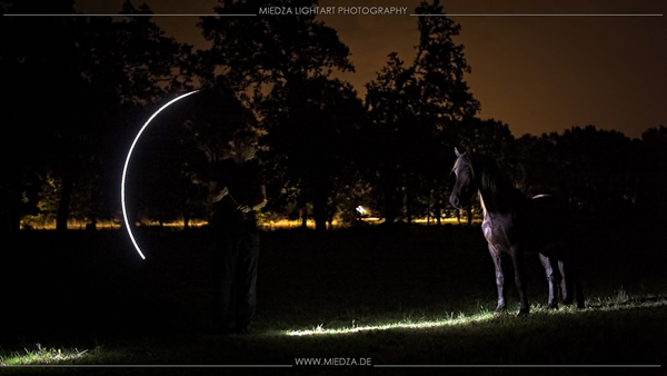 Joerg Miedza Light Lasso 10 | Light Painting Photography