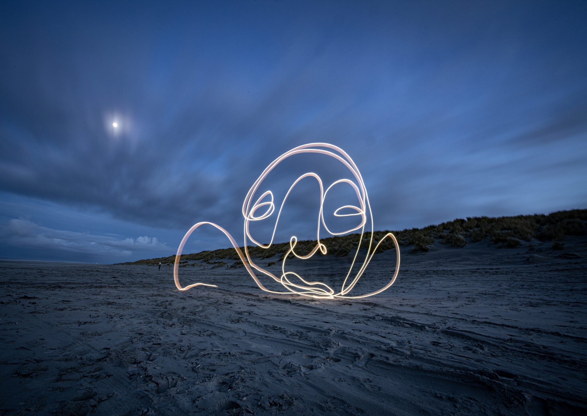 One Line Light Painting by Salventius | Light Painting Photography